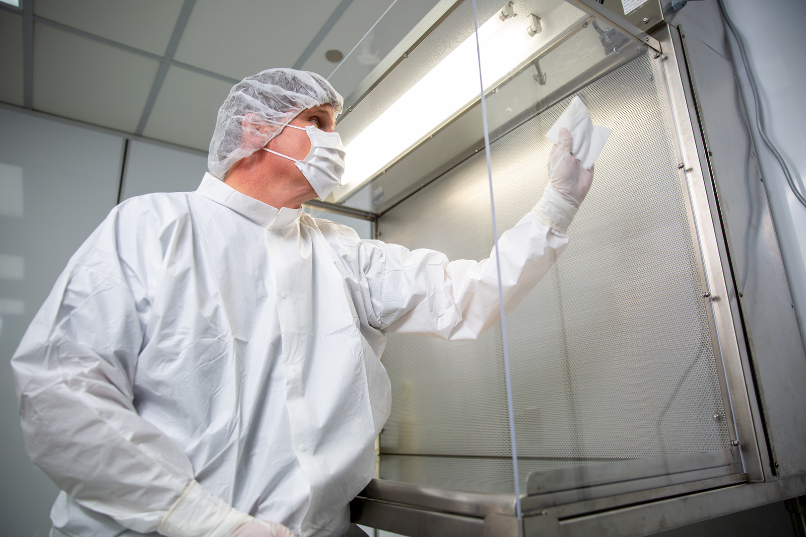 Your Solution Partner for Pharmacy Cleanroom Supplies | Contec